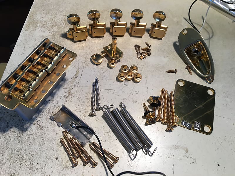 Genuine Fender Strat Stratocaster Gold Relic Hdw Tuners Trem | Reverb