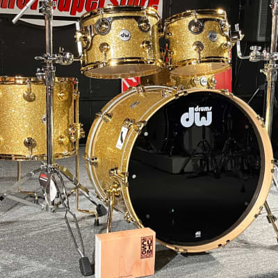 DW Collectors Series Pure Maple SSC Gold Glass Glitter 22" | Reverb