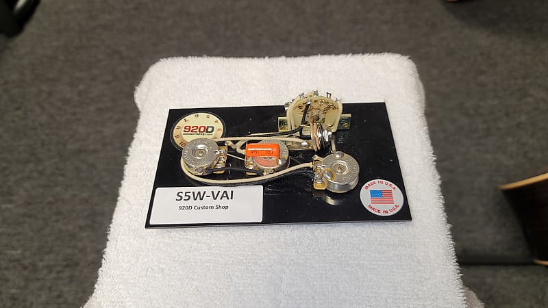 920D Custom Shop S7W STEVE VAI HARNESS W/JACK...KILLER | Reverb