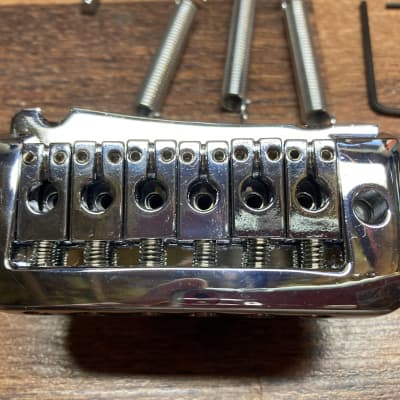 2 Point tremolo , bridge | Reverb