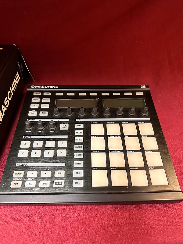 Native Instruments Maschine MK1 Drum Machine (Orlando, Lee | Reverb