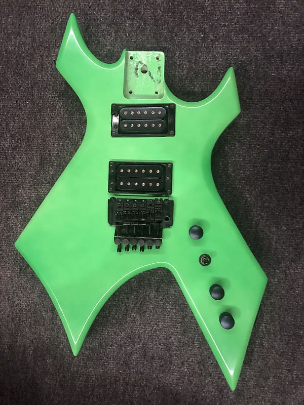 B.C. Rich Warlock 1986-1987 - Slime Green | Reverb