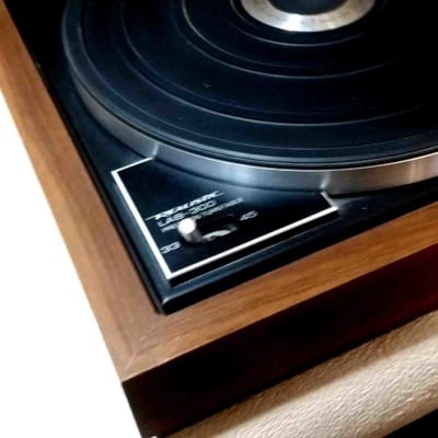 Realistic LAB-300 Turntable | Reverb