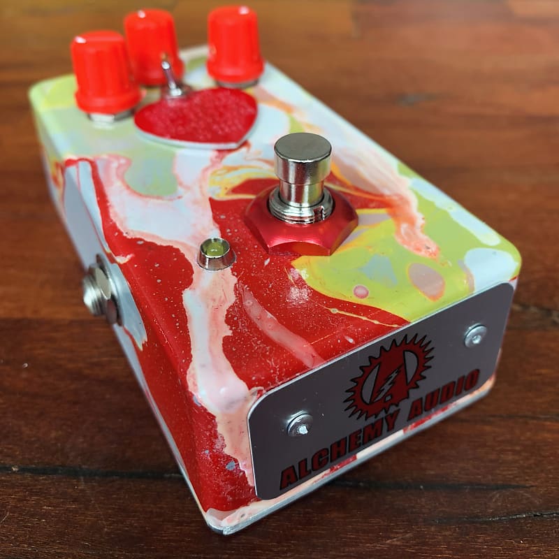 Classic Amp Distortion Alchemy Audio Assembled Guitar Effects | Reverb