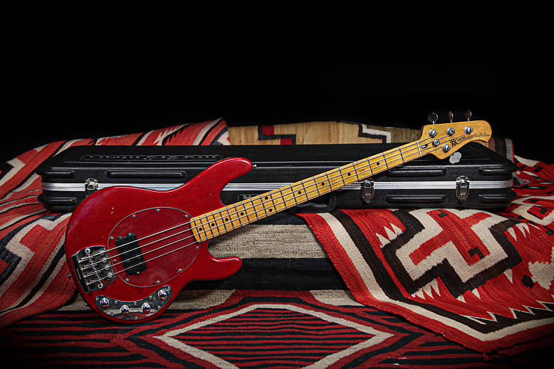 1986 Earnie Ball Music Man Sting Ray 1986 Earnie Ball Music Man Sting Ray