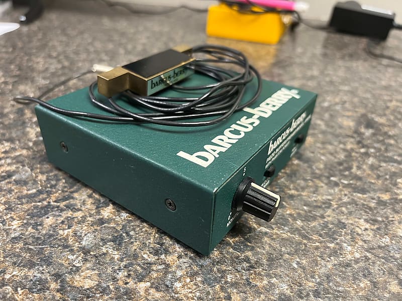 Barcus-Berry Piezo Buffer/Pre-amp/Model 4000XL with Phantom | Reverb