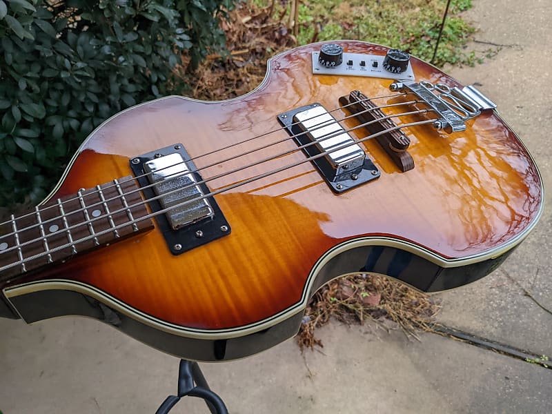Rogue Beatle Bass Sunburst | Reverb