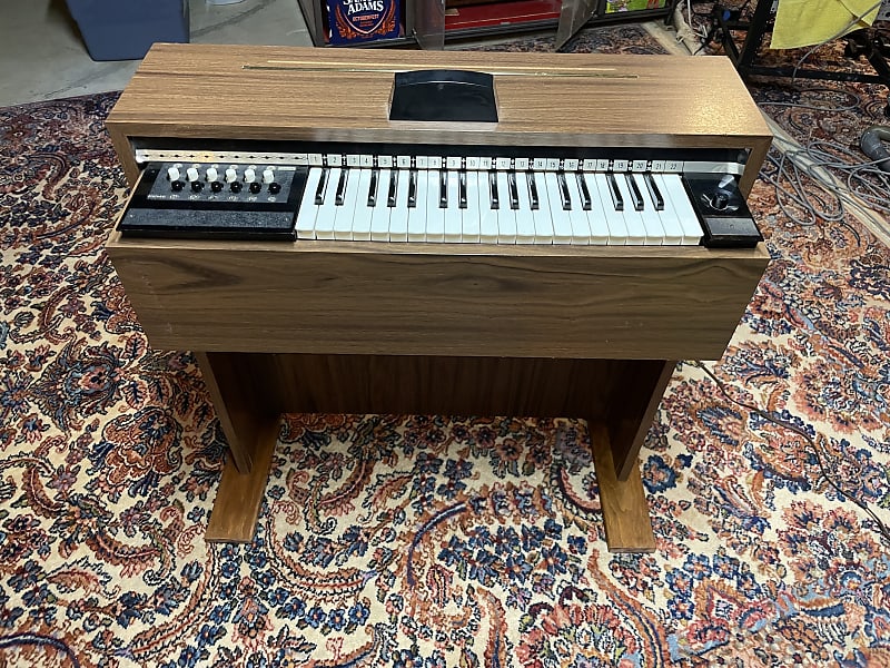 Magnus Chord Organ model 535 (1969) | Reverb