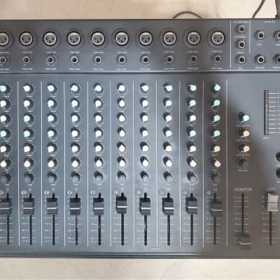 Peavey Unity Series 1000 16 Channel Mixer | Reverb