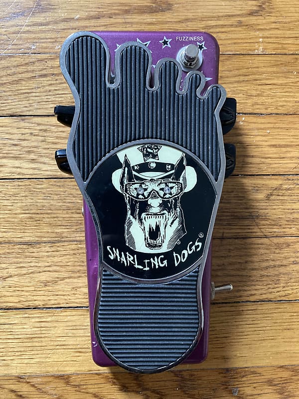 Snarling Dogs Bootzilla Bootsy Collins Signature Fuzz Wah | Reverb