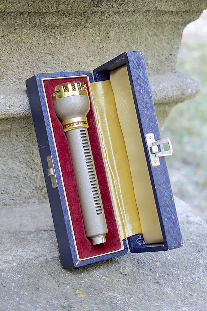 AKG / Revox D19B dynamic cardiod microphone - D19 - Abbey | Reverb UK