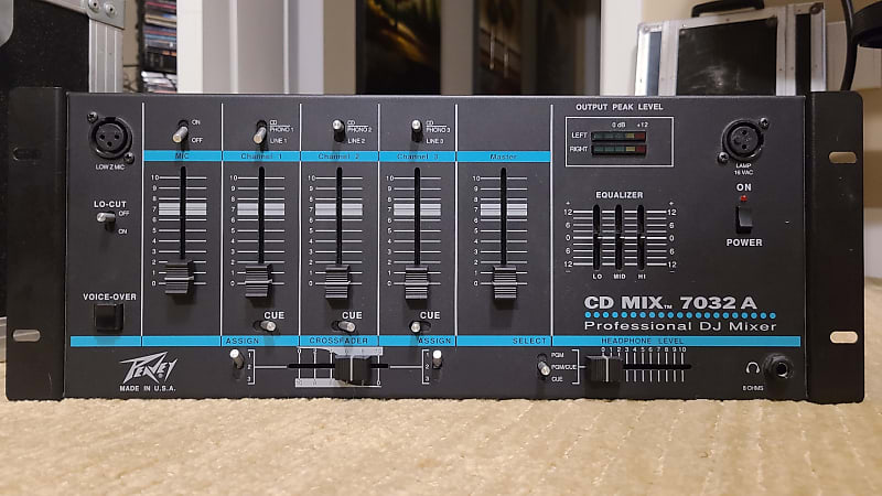 Peavey CD Mix 7032A Black | Reverb