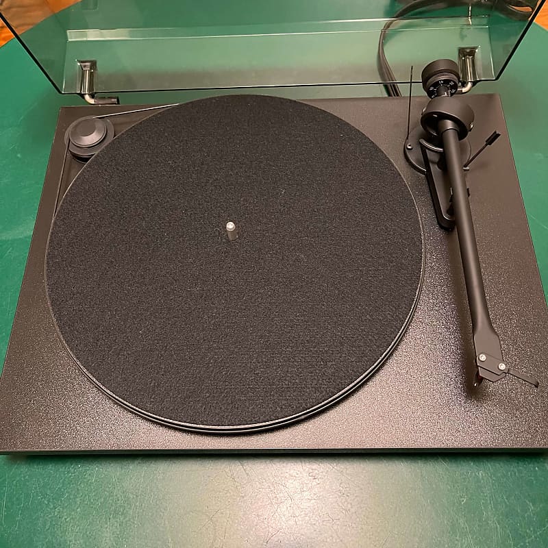 Pro-Ject Essential II | Reverb