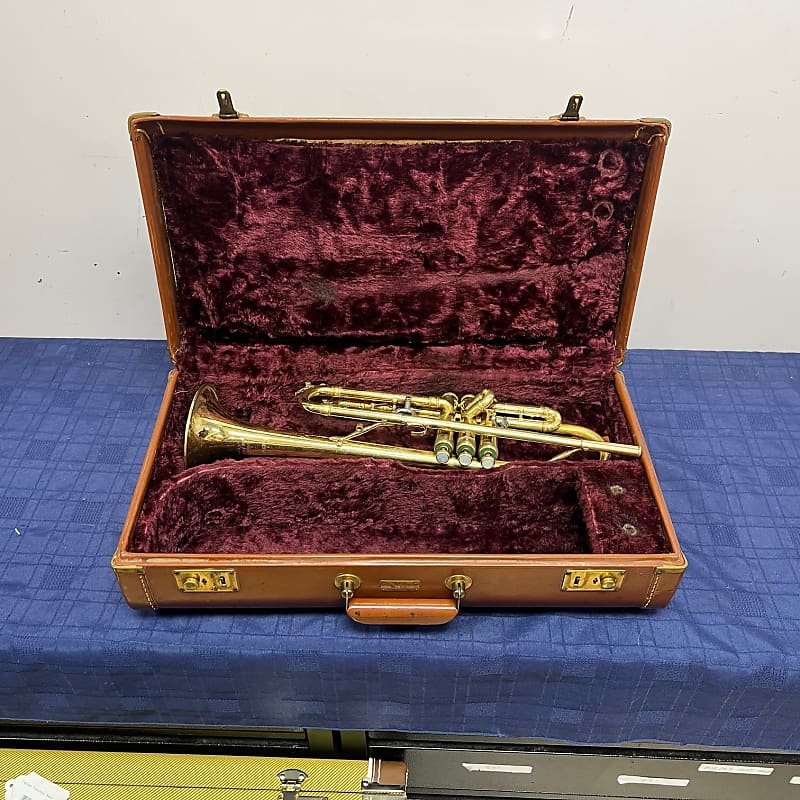 Vintage Olds Mendez Los Angeles Bb Trumpet with Original Case | Reverb