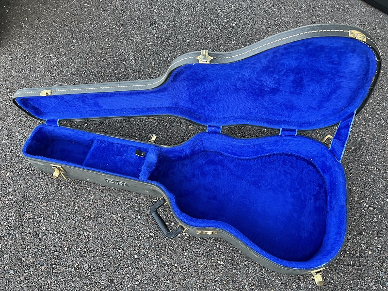 Vintage Guild 4520 Dreadnought Acoustic Hardshell Guitar Case | Reverb