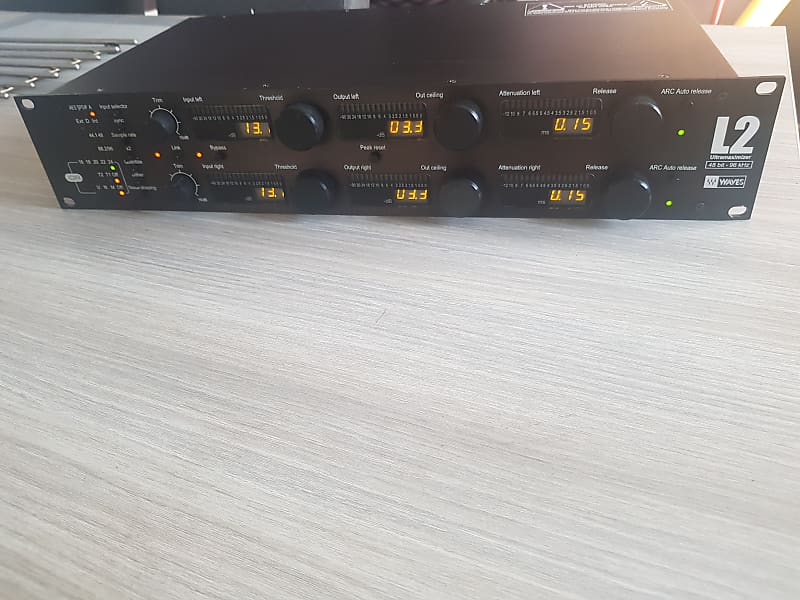 Waves L2 - Black | Reverb