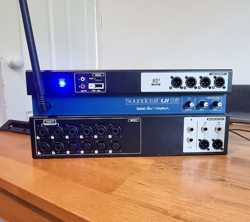Soundcraft Ui-16 Digital Mixer w/Rack ears and Upgraded | Reverb UK