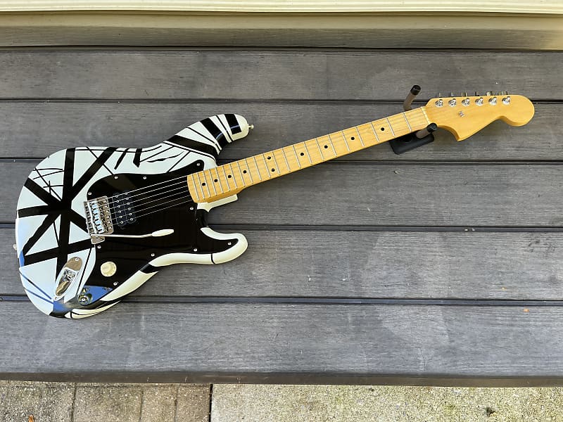 Custom Short Scale EVH Eruption 78 Strat w/Musikraft | Reverb