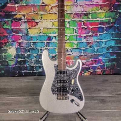 Fender (style) Strat 2022 - Custom silver Sparkle | Reverb