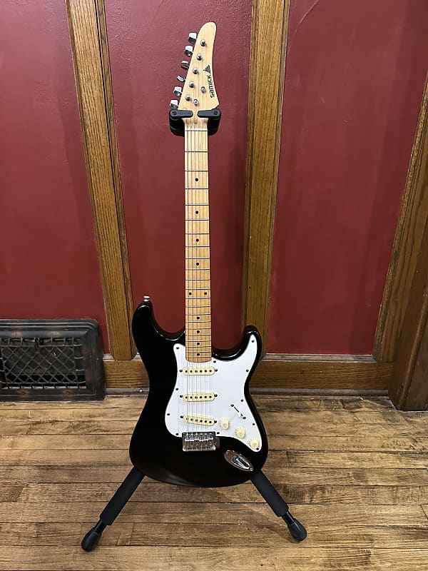 1994 Black Strat Copy Samick Korea Stratocaster No Fret Wear | Reverb