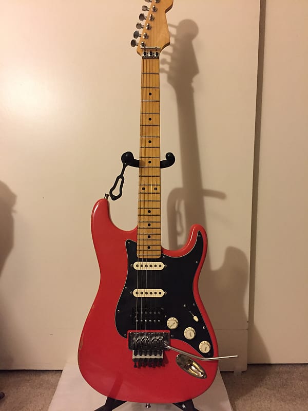 Superstrat Custom Fiesta Red with Fender case | Reverb