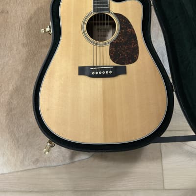 Martin DC-16RGTE Aura (2007) - Martin/Fishman Onboard Aura | Reverb