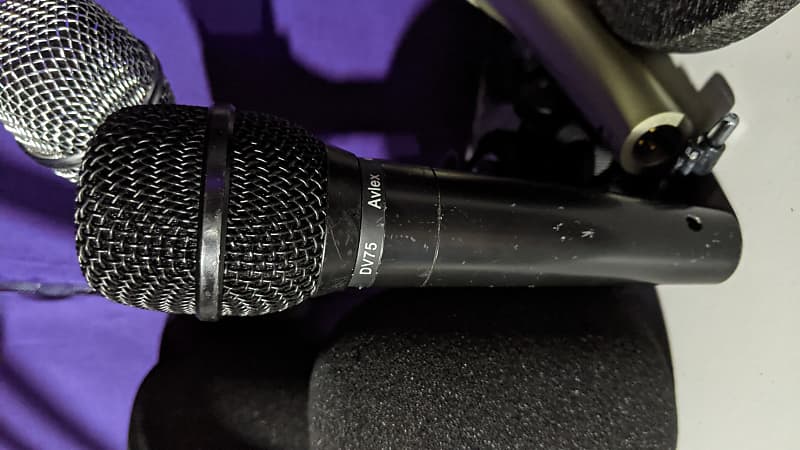 Avlex DV75 Dynamic Microphone | Reverb