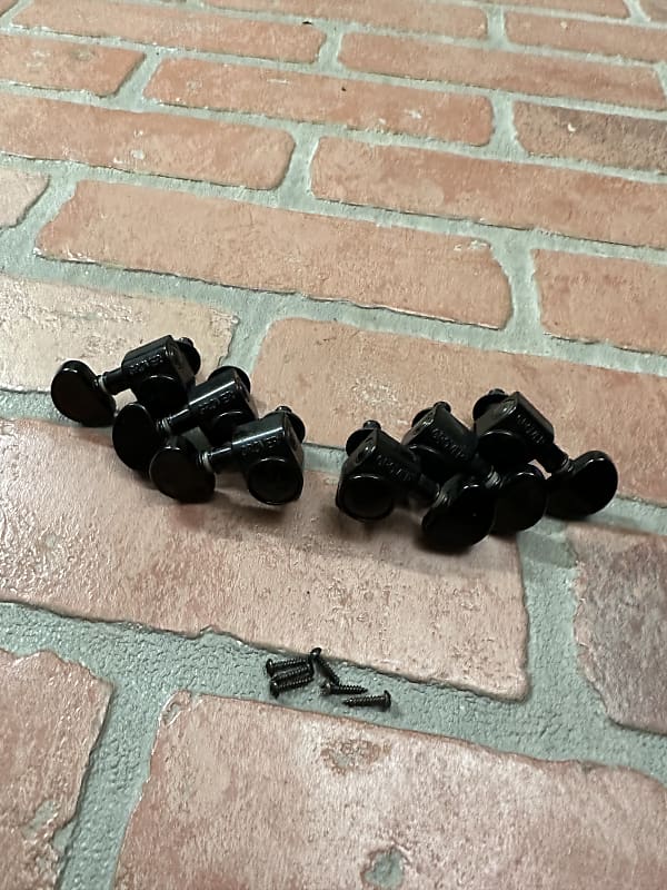 Grover 3+3 Black Tuners | Reverb