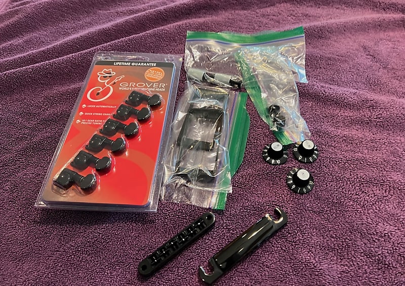 Gibson USA Mustaine V Parts Bundle- Black Grover Mini Tuners | Reverb