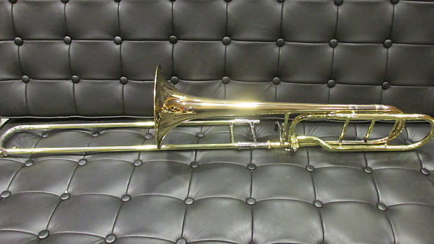 Getzen-Eterna II 725 W/ F Attachment | Reverb