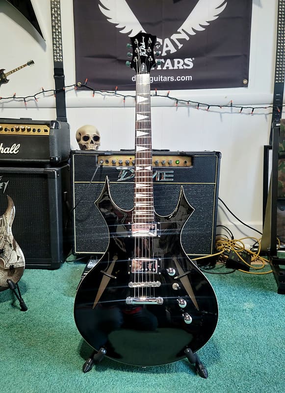 B.C. Rich The Dagger - Semi-Hollow guitar | Reverb