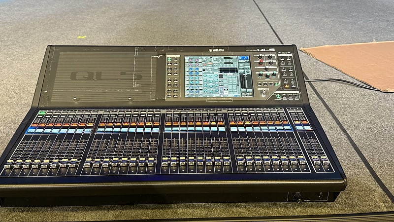 Yamaha QL5 Mixer w/Waves V3 Card | Reverb