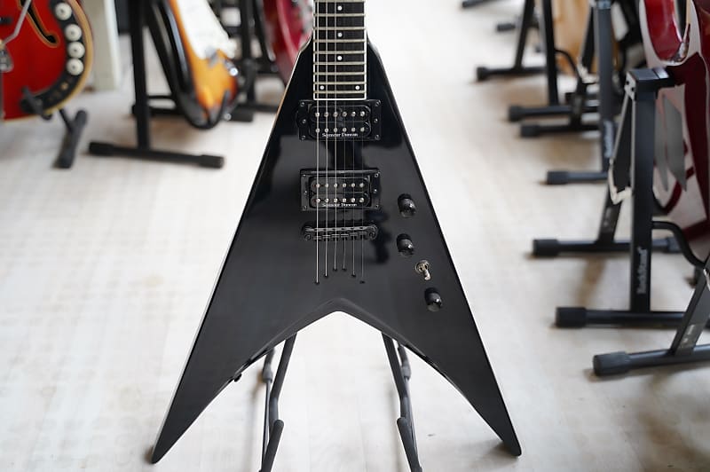 ESP V-Standard MIJ | Reverb
