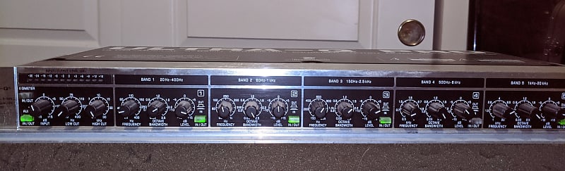 Behringer PEQ-2200 Ultra-Q Pro 5 band Parametric EQ Notch | Reverb
