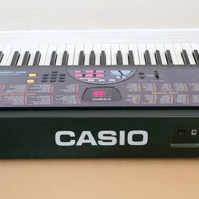 CASIO CTK-560L 61 Key Lighting Lighted Electronic Keyboard | Reverb