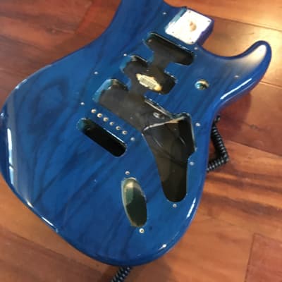 Fender Deluxe Player Strat Sapphire Blue Transparent Ash | Reverb