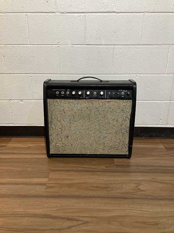 Magnatone Estey model 422 1966 - Black | Reverb