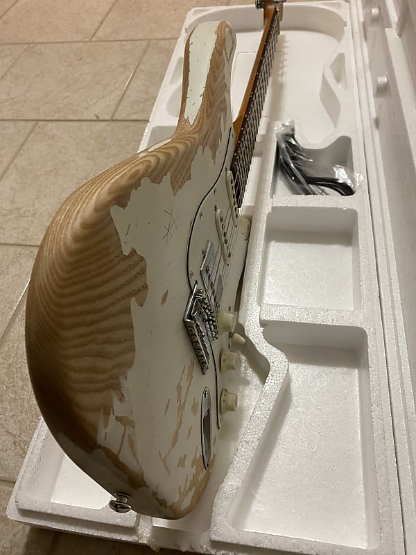 2023 Firefly Relic Aged Stratocaster Vintage White (amazing | Reverb