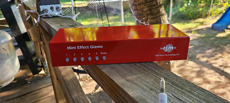 RJM Mini Effect Gizmo | Reverb