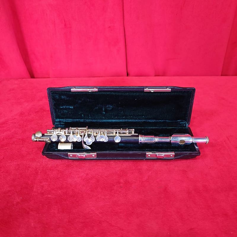 Melody Piccolo (Miami, FL Dolphin Mall) | Reverb