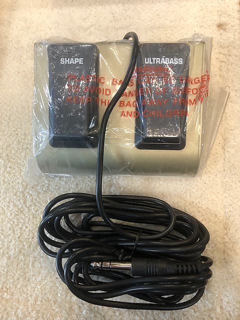 Behringer FS112B 2-Button Bass Amp Footswitch 2010s - | Reverb