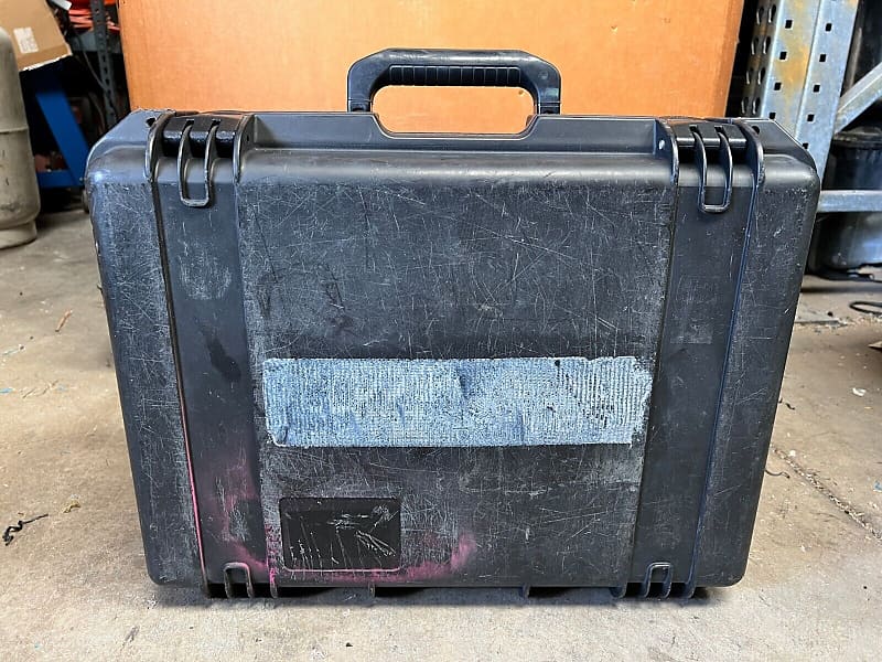 Pelican Storm iM2600 Case | 29.0 × 18.0 × 13.8" | 1550 Equiv | Reverb