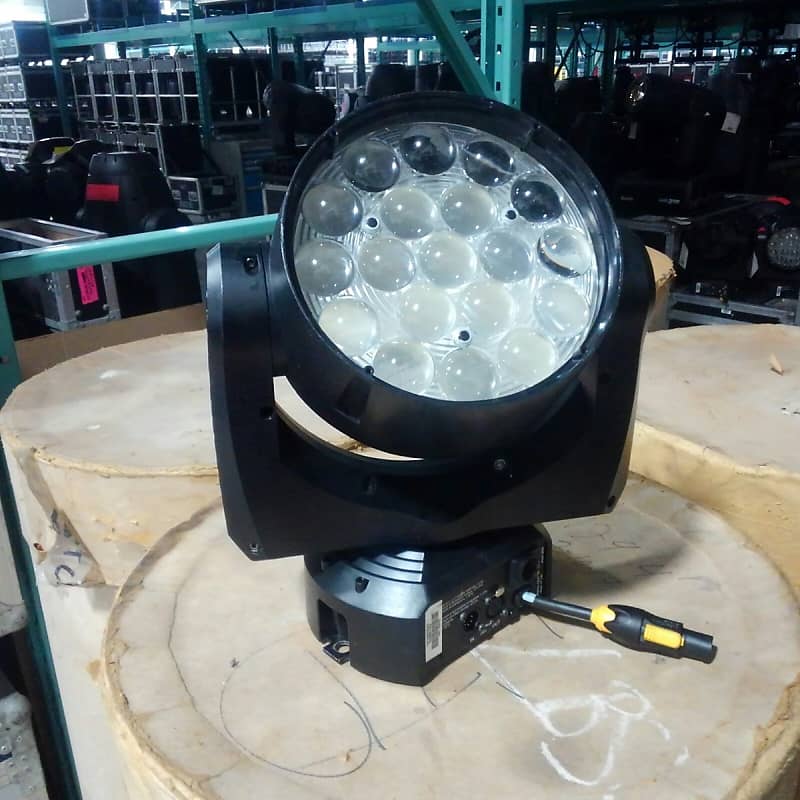 Lot of 6 Martin Aura Wash Martin Moving Light | Reverb