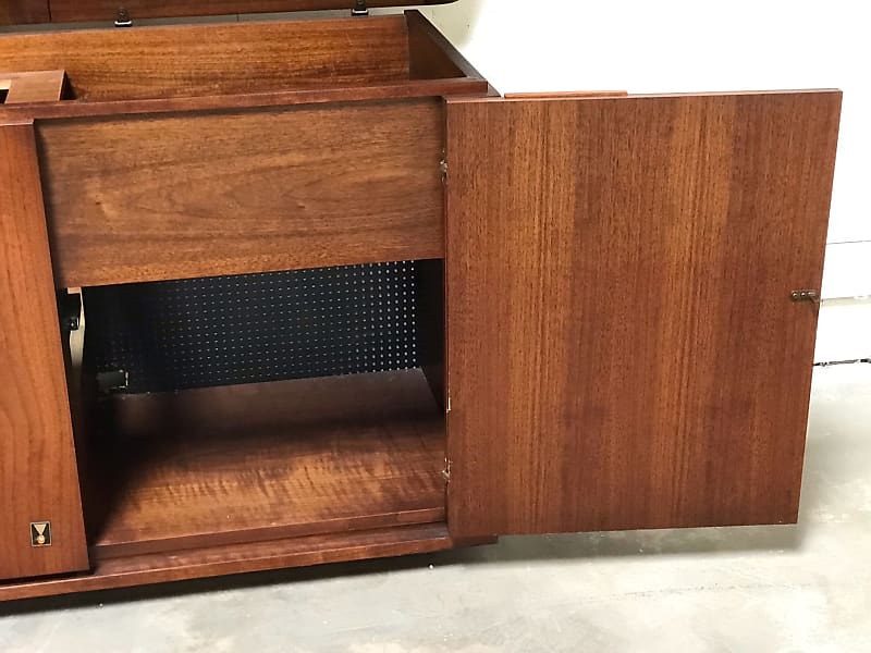 JBL Type C58 Delphi Cabinet w/ Illuminated Logo | Reverb