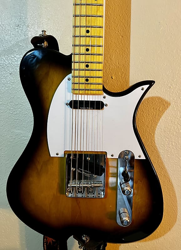 Vola Vasti V3 MC W/Hot Rails + Locking Strap | Reverb