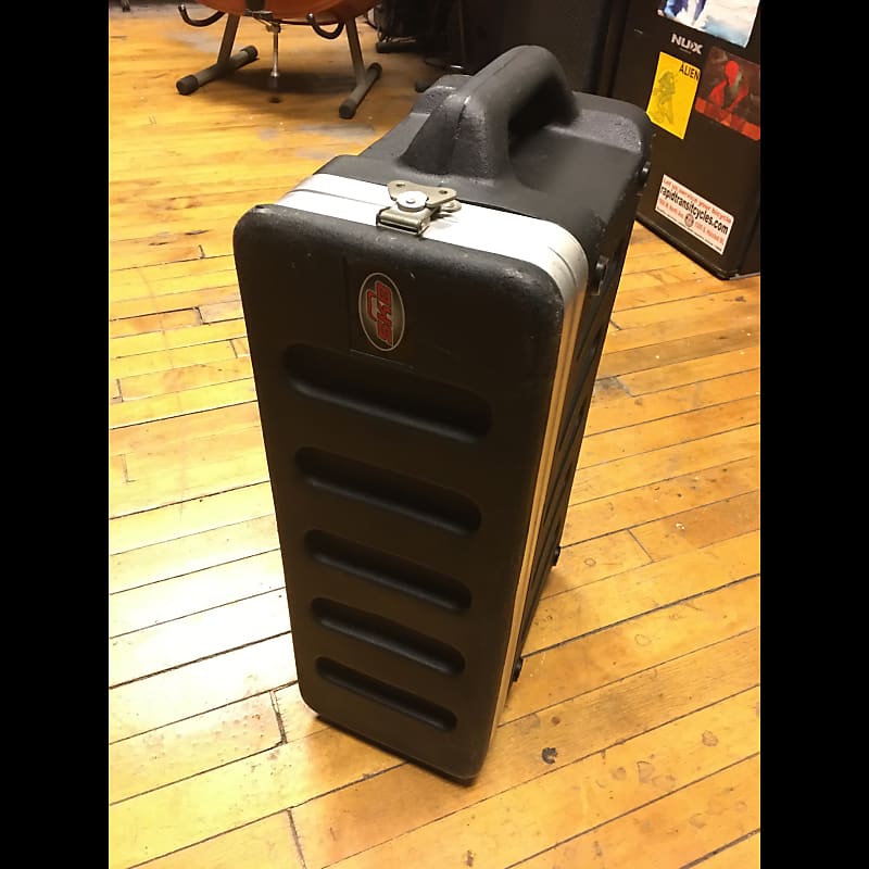 SKB Roto-Molded 3U Shallow Rack Black | Reverb