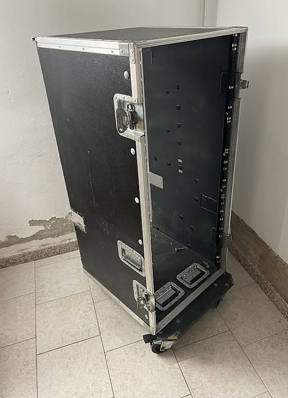 Falcon Rack 25u | Reverb