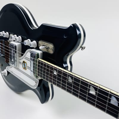 National Newport 88: Ray guns and wonky chimps. 1965 Raven | Reverb