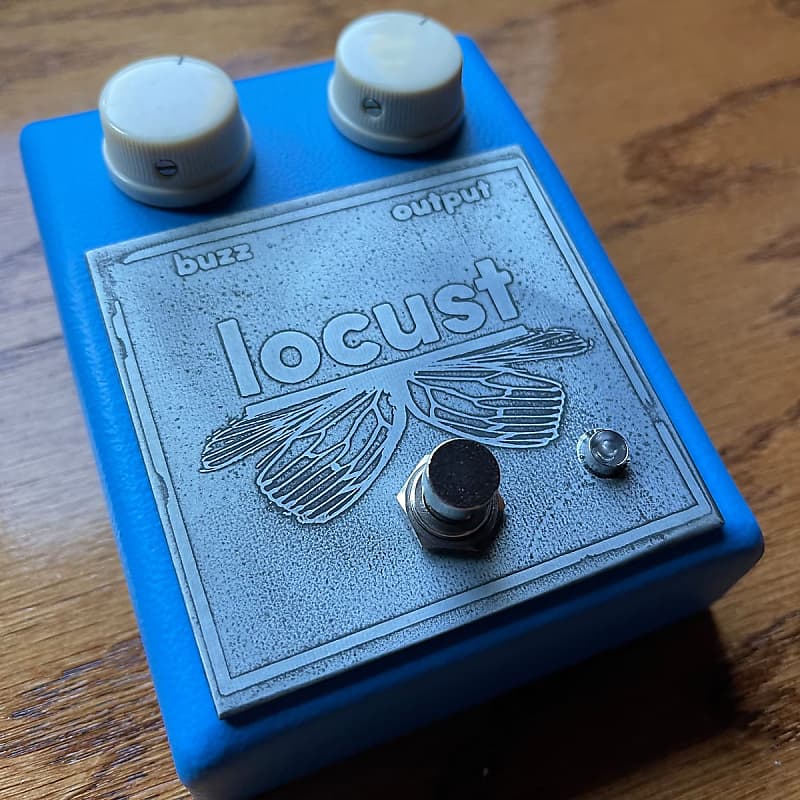 Monolith Fuzz LOCUST HYBRID FUZZ SUSTAINER 2022 Blue | Reverb