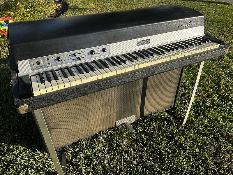 Fender Rhodes MkI Seventy Three + FF7710 Amplifier | Reverb